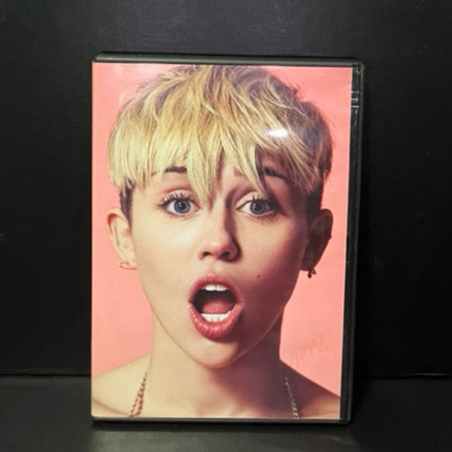 DVD Miley Cyrus - Bangerz Tour | Shopee Brasil