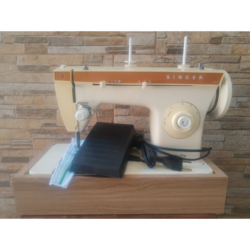 Máquina de costura Singer 247 Usada Revisada 110v | Shopee Brasil