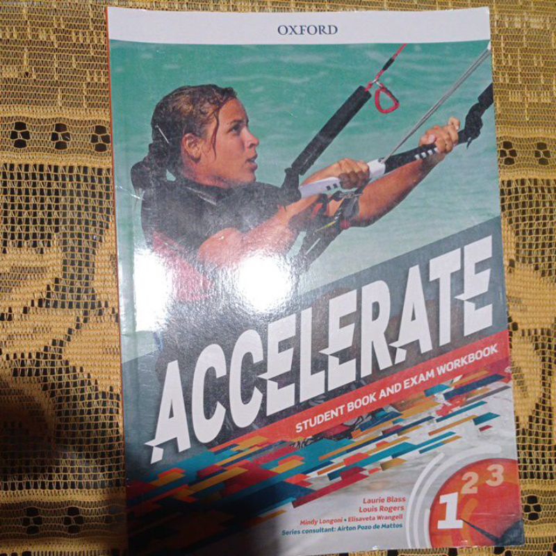 Accelerate 1, livro do aluno usado | Shopee Brasil