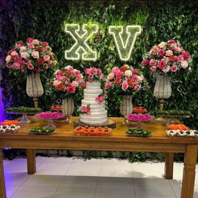 Letreiro Neon Led XV para Aniversário Debutante 50cm | Shopee Brasil