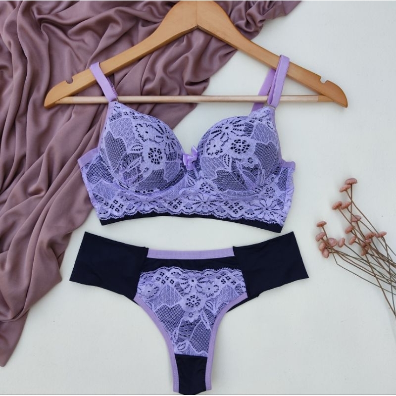 Conjunto Lingerie Renda Sutiã Com Bojo E Calcinha Fio Duplo - Moda ...