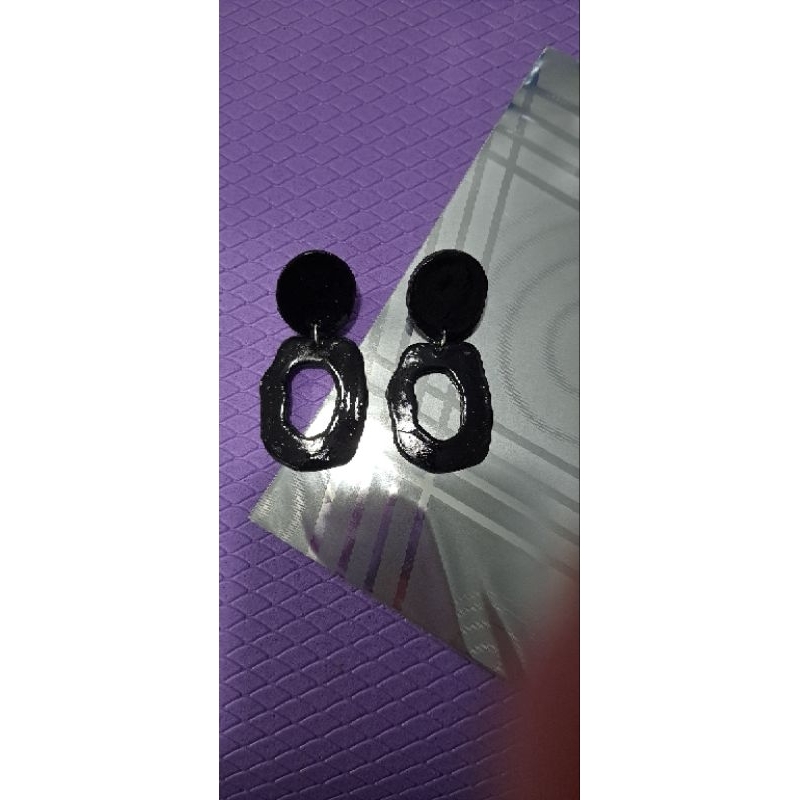 Brinco Artesanal em Biscuit Preto Amanda (PINO) | Shopee Brasil