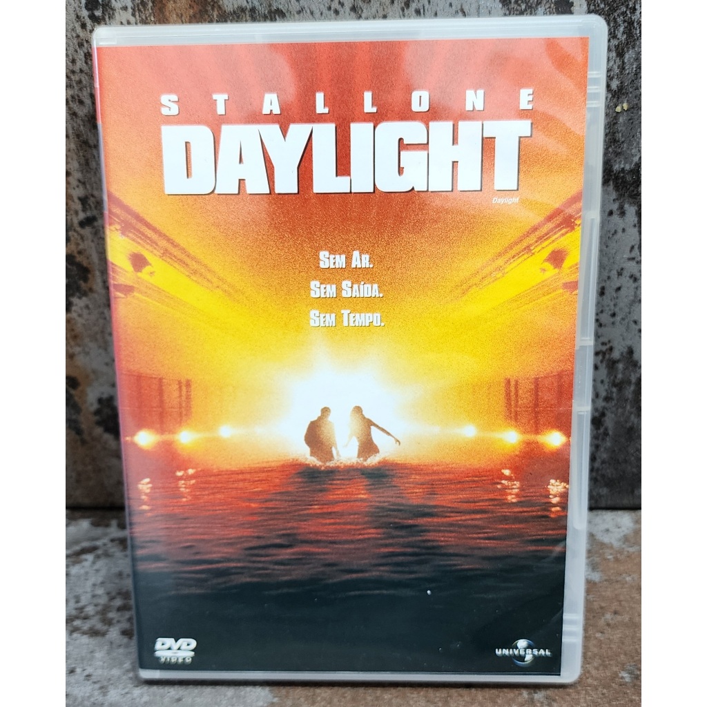 DVD Daylight - Sylvester Stallone - legendado | Shopee Brasil