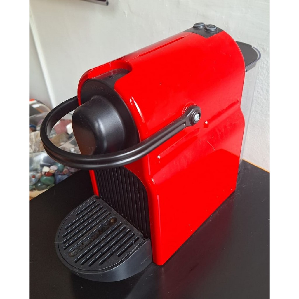 Cafeteira Nespresso Inissia C40 Automática Ruby Red 127v | Shopee Brasil