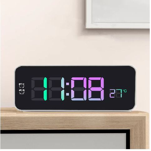 Relógio Led Clock Digital 5,7x16x2,5Cm Com Usb De Cabeceira Para Mesa ...