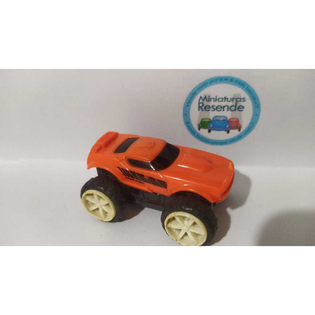 (Caixa 3-13-III) Hot Wheels Fast Fish Rev Ups – carro com imã que adere ...