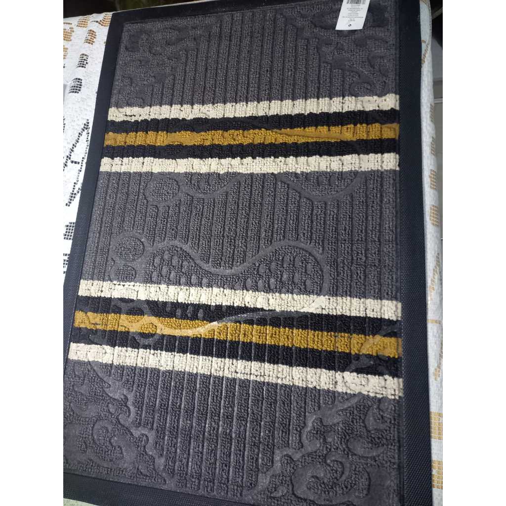 Tapete de Porta Listrado 40cm x 60cm Capacho Antiderrapante | Shopee Brasil