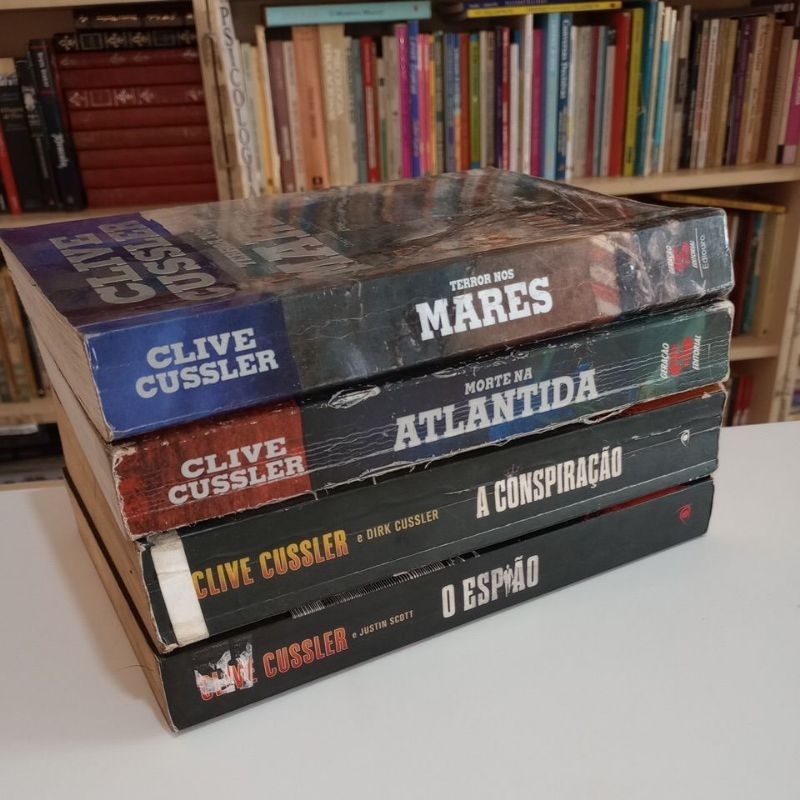 Kit 04 Livros Clive Cussler - terror dos mares, morte na Atlântida, o ...