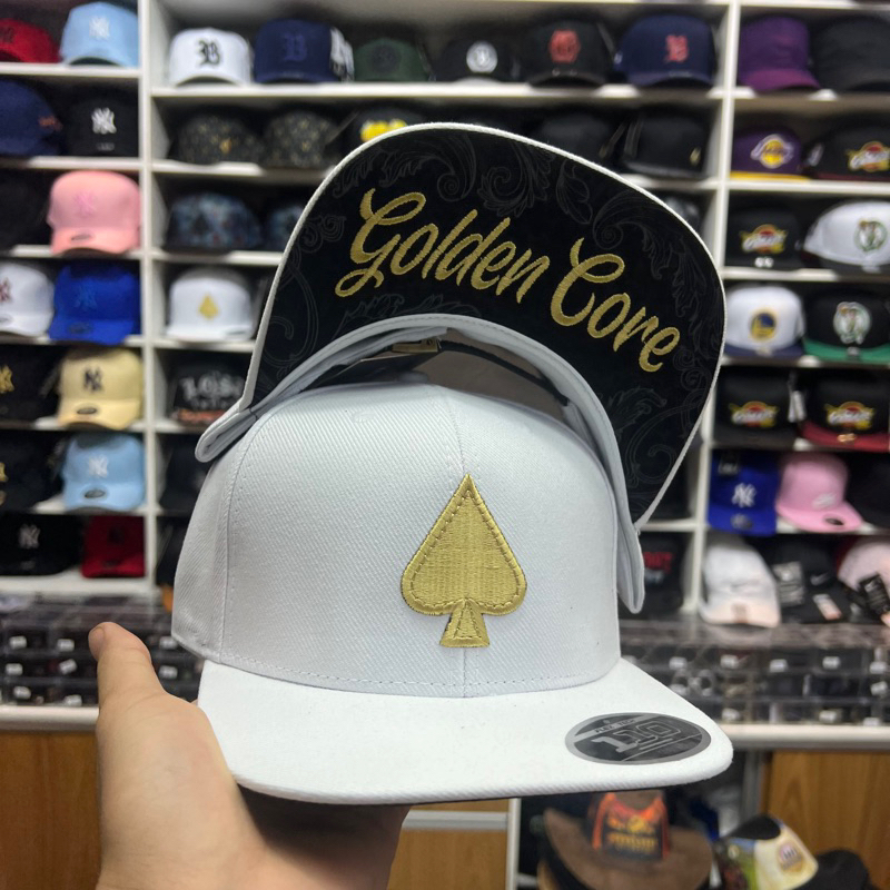 Boné MCD GOLDEN CORE Aba reta fitão de couro / Strapback com proteção ...