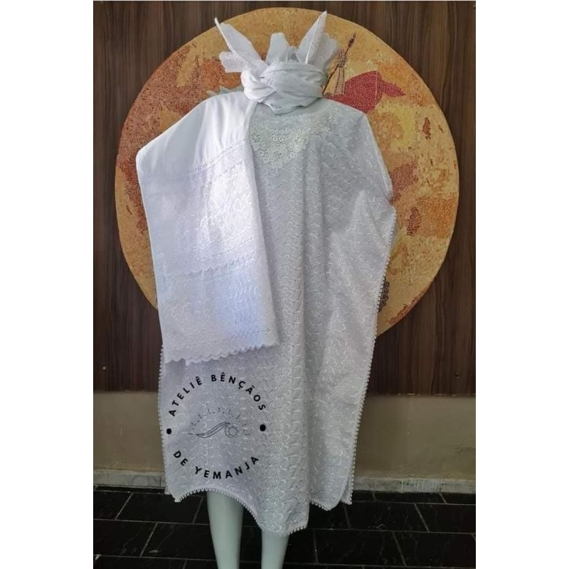 Conjunto com Alaka Branco (Alaka de lese, pano da costa e pano de ...