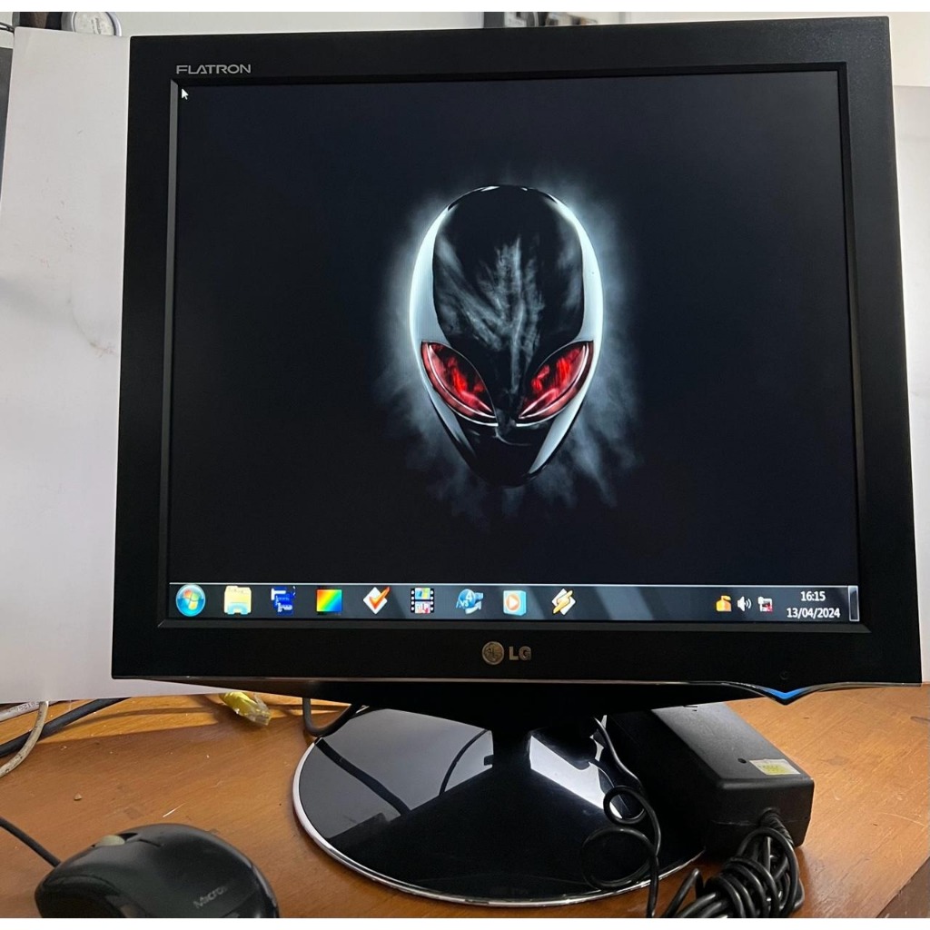 MONITOR LG FLATRON MOD: L1760TQ 17 POLEGADAS (CABOS FORÇA E VGA ...