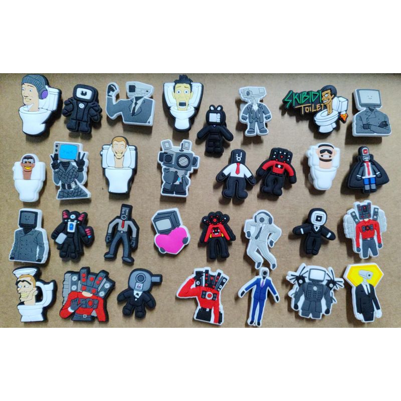 Pin Crocs Skibidi Toilet/ Cameraman/ Speakerman | Shopee Brasil