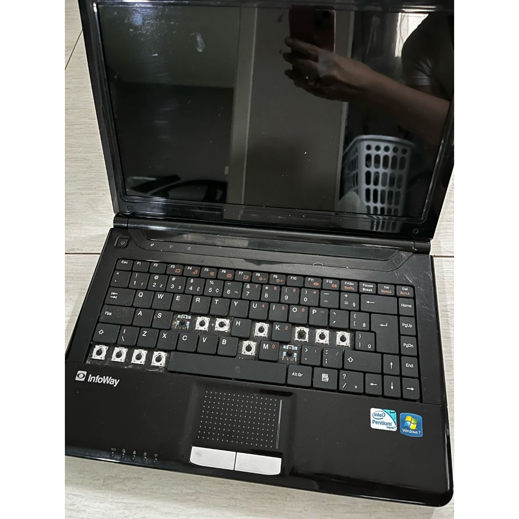 Notebook Infoway com Defeito | Shopee Brasil