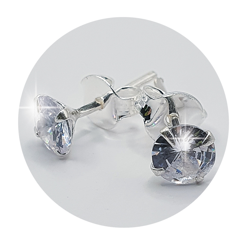 Brinco De Prata 925 Ponto De Luz 5mm - Faz a Boa!