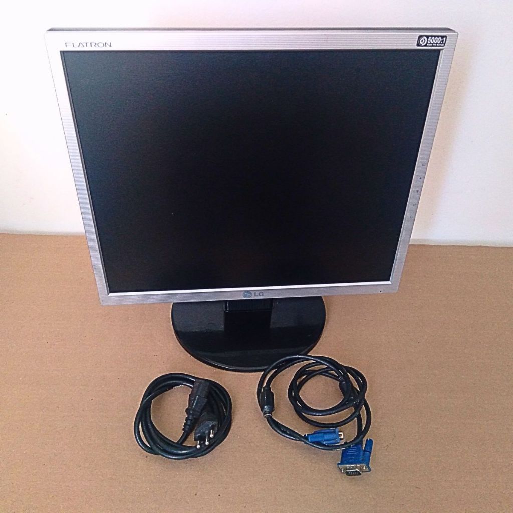 MONITOR LG FLATRON L1753T-SF LCD 17 POLEGADAS USADO FUNCIONANDO OK ...