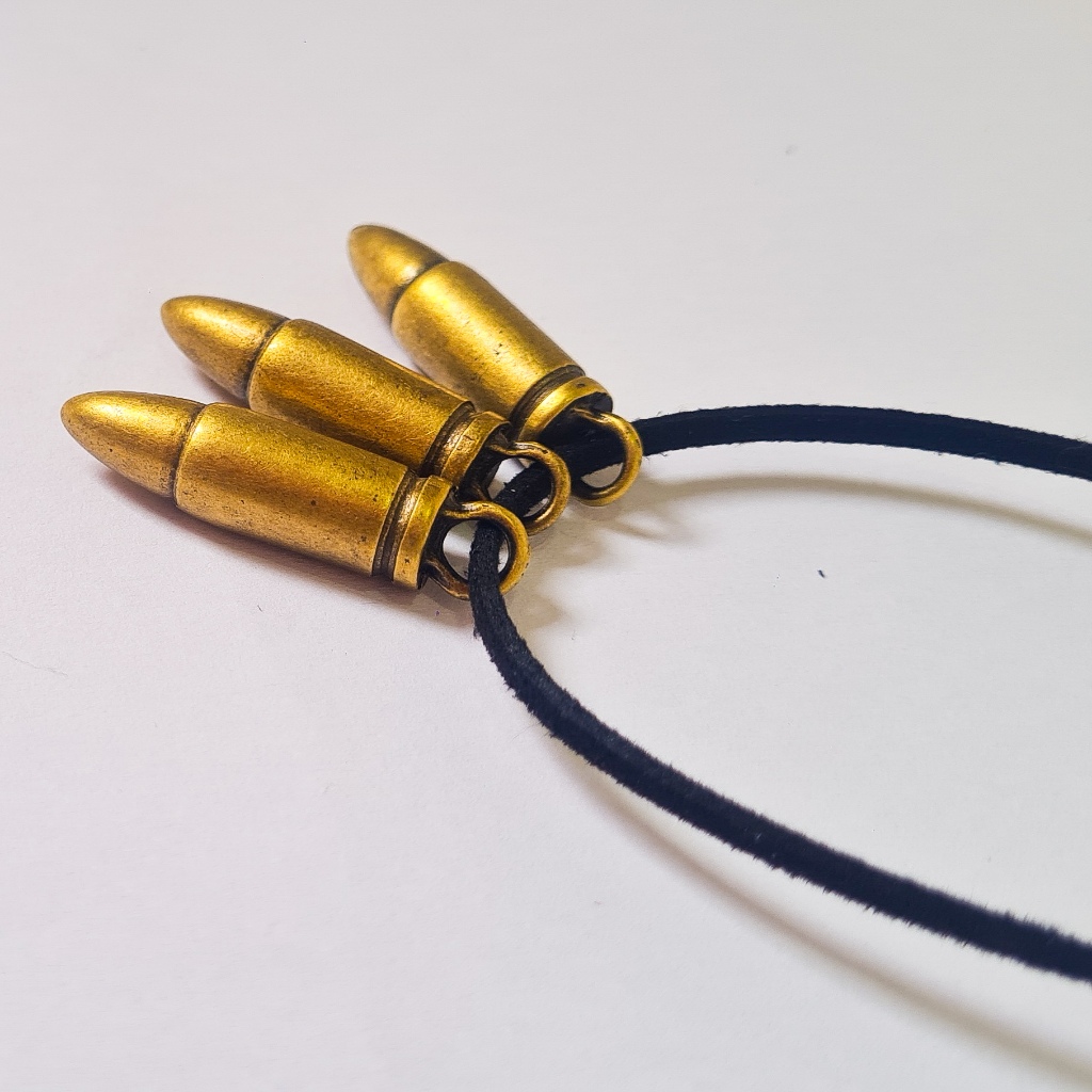 Colar de balas Chloe Price - Life is strange | Shopee Brasil