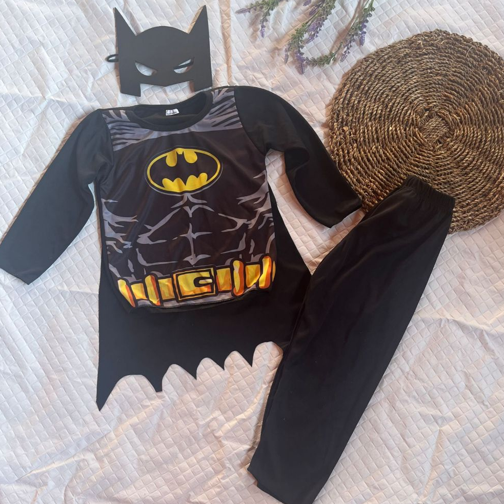 Roupa Infantil Fantasia Batman com Capa e Mascara Do Batmam | Shopee Brasil