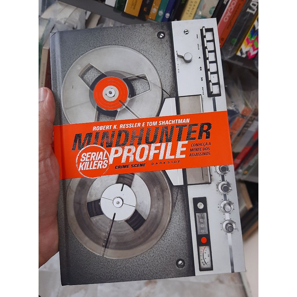 Livro Mindhunter Profile - Serial Killers - Crime Scene - Darkside ...