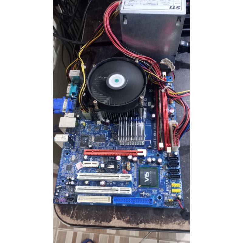 placa mãe modelo VS-G31T, 2 memória RAM DDR2, processador Intel Celeron. | Shopee Brasil
