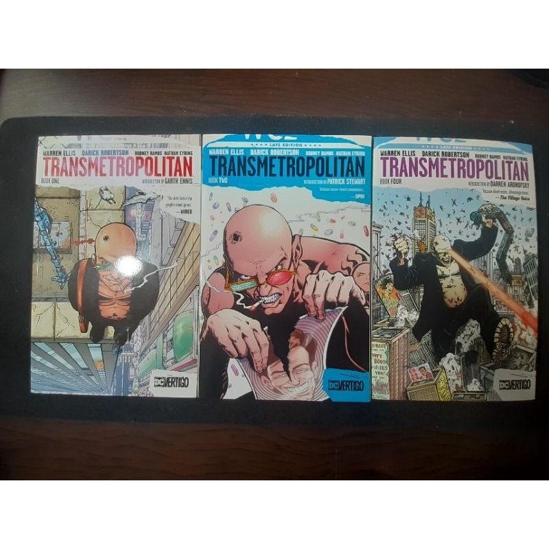 Coleção Transmetropolitan Vol 1, 2 e 4 (em inglês) | Shopee Brasil