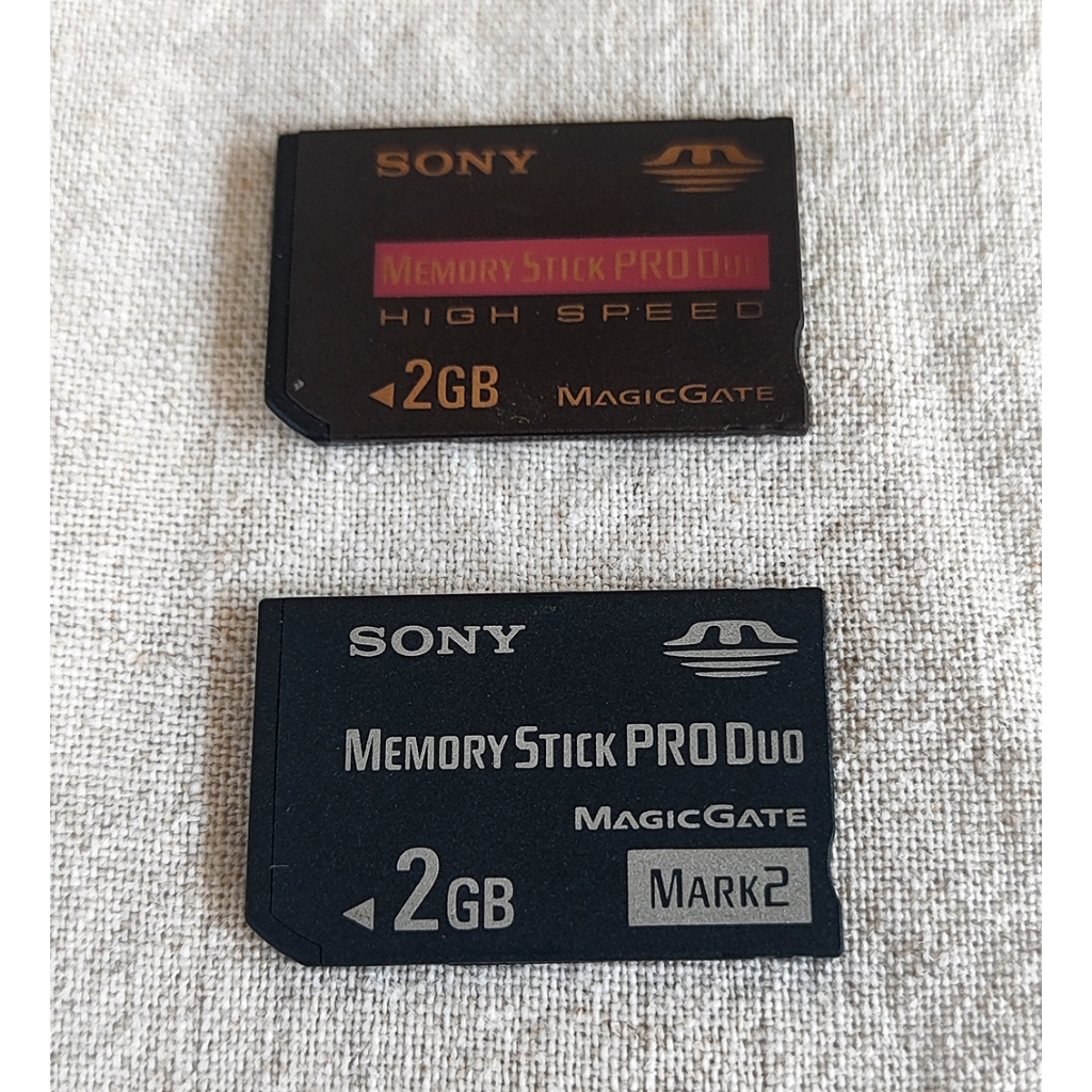 Combo 2 Cartões Sony Original Stick Pro Duo 2Gb jogo PSP | Shopee Brasil