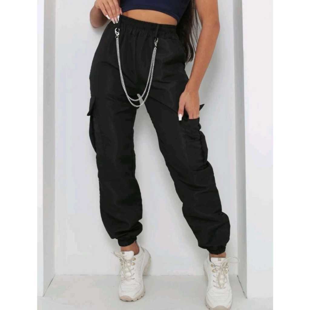 Calça Cargo Jogger Feminina Tactel Cinto Corrente Bolsos Laterais