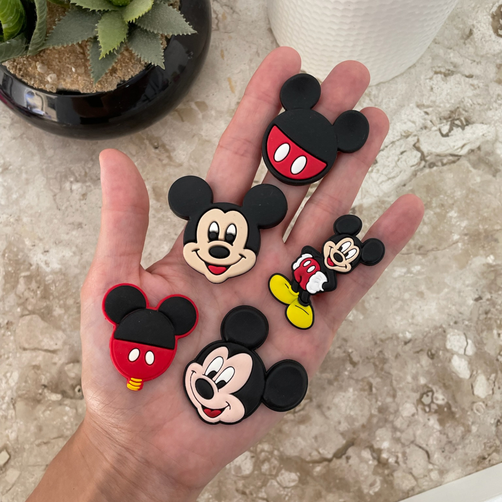 Kit 5 Pins/Broches Para Crocs Babuche Emborrachados Jibbitz Mickey ...