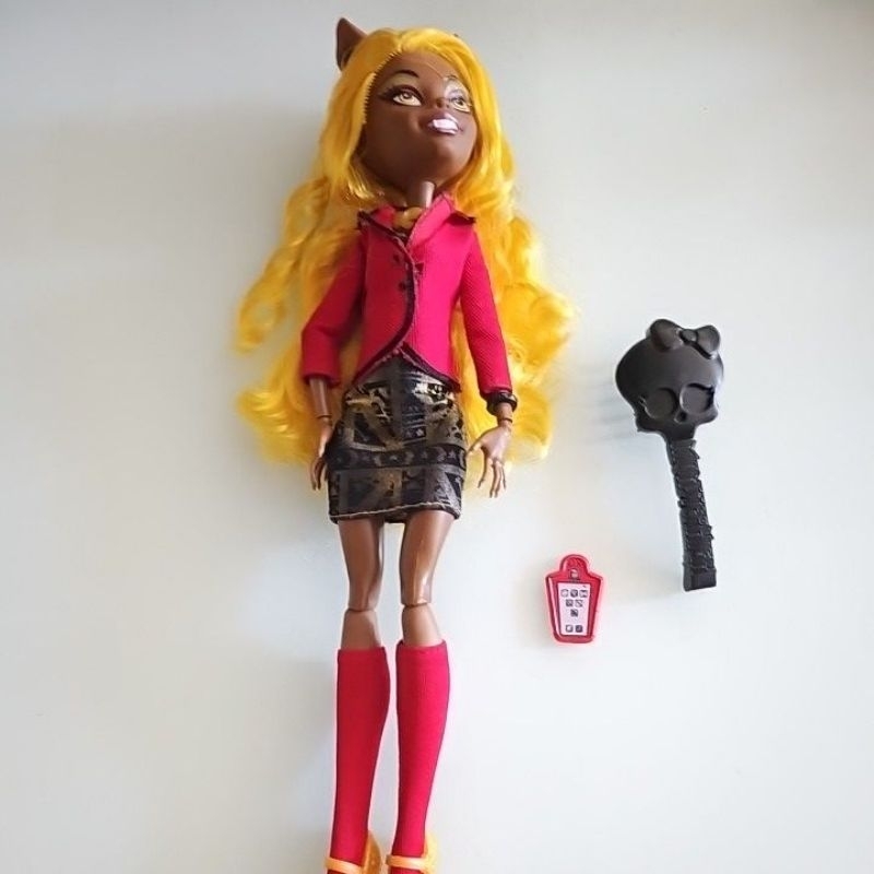 Monster high Clawdia wolf | Shopee Brasil