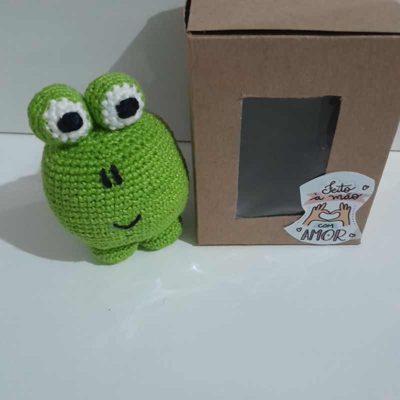 sapo amigurumi (coleção bicho bola) | Shopee Brasil