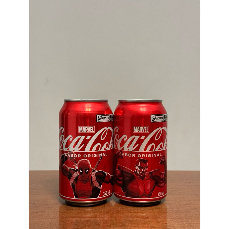 Kit 2 Coca Cola Marvel Deadpool e Colossus 350 ml Coca-Cola Sabor ...