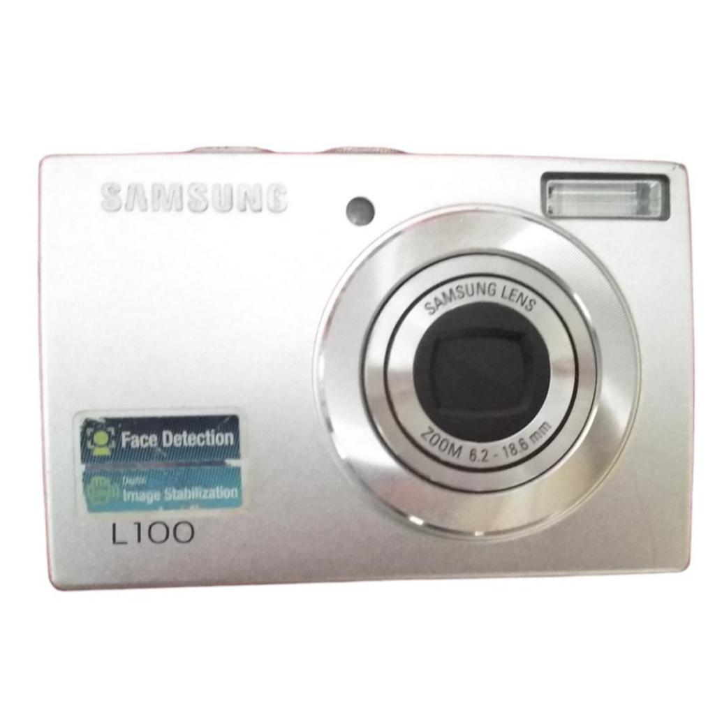 Câmera Digital Samsung L100 8.2MP 3x - Prata c/cartâo e bateria ...
