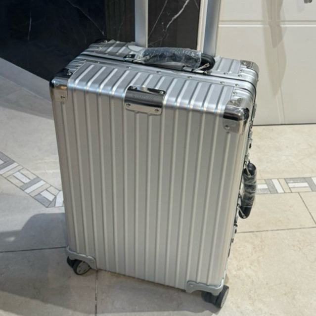 Mala Rimowa ALUMÍNIO bordo | Shopee Brasil