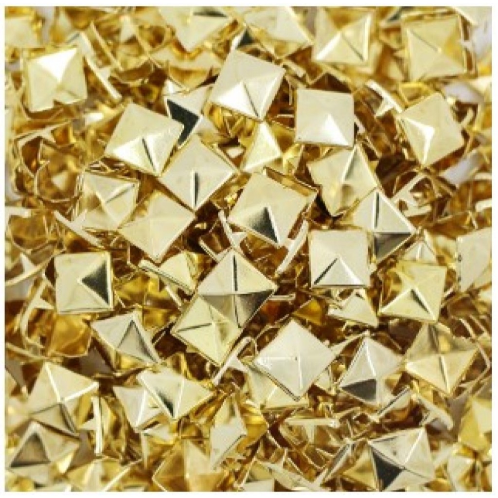 Spike Tachinha 50 Uni Pirâmide Quadrada Metal 10mm Dourado | Shopee Brasil