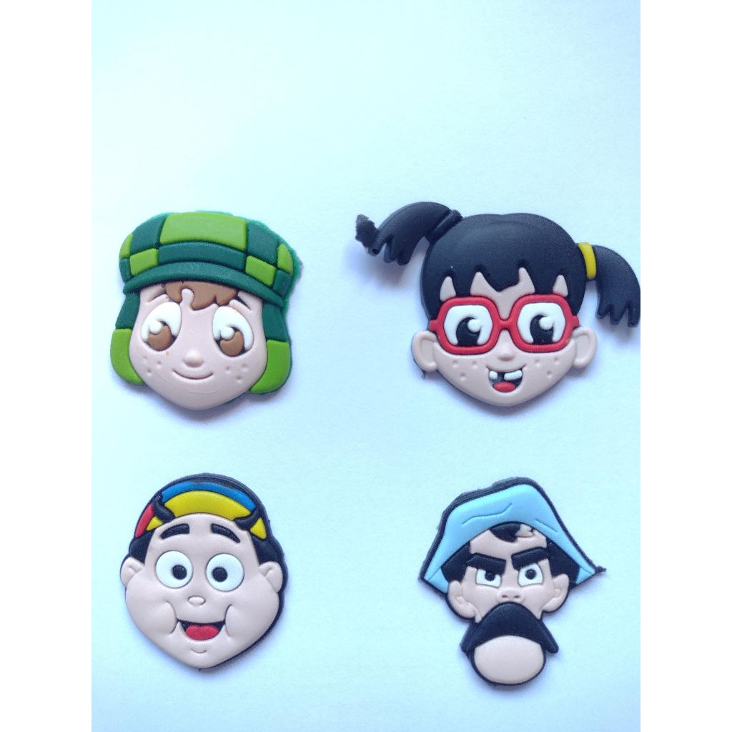 PINS PARA CROCS TURMA DO CHAVES - KIT COM 4 PINS | Shopee Brasil