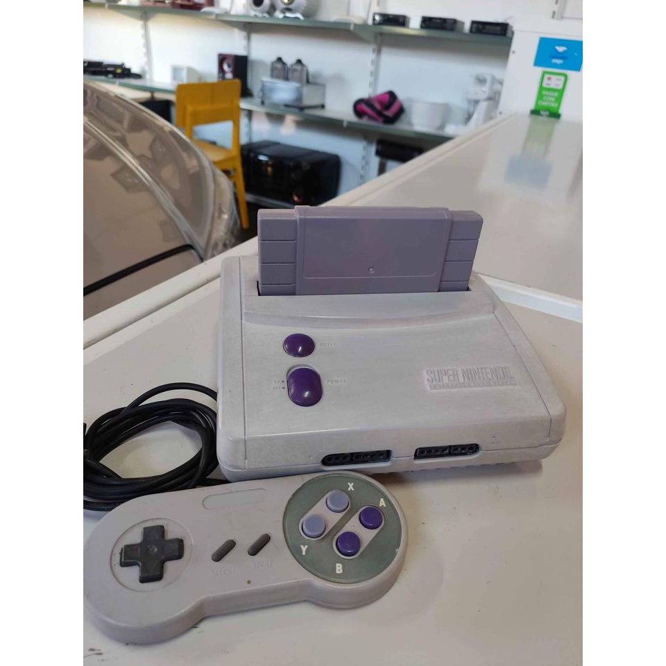 Super Nintendo Baby com 1 controle e 1 cartucho do Super Mario World ...