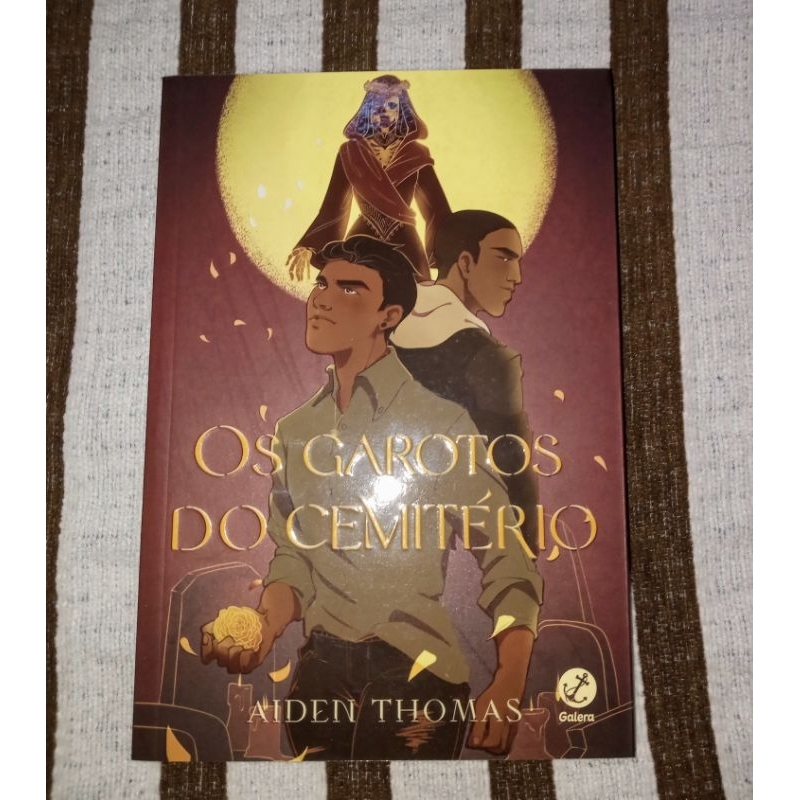 Os garotos do cemitério Aiden Thomas(Acompanha marcador e poster ...