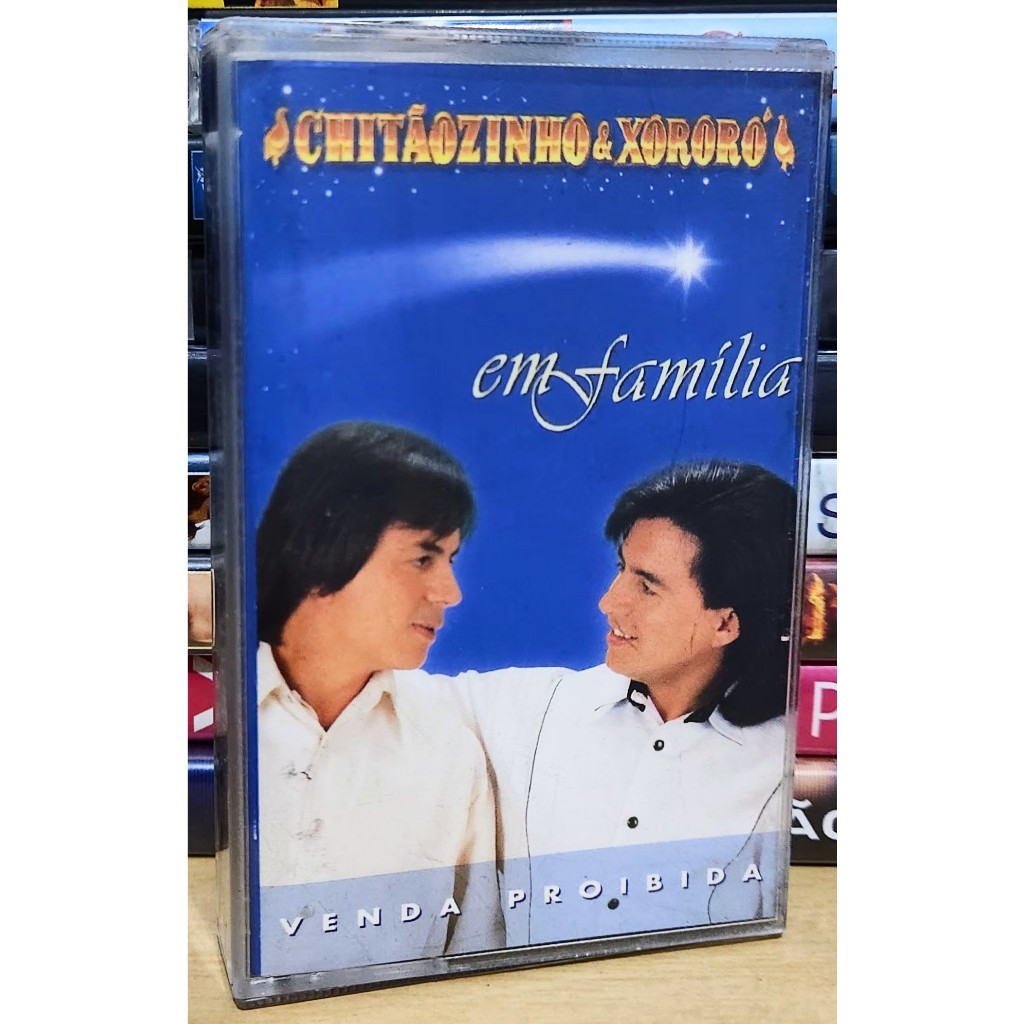 Fita K7 Chitãozinho E Xororó Em Família (Original Ótimo estado) | Shopee Brasil