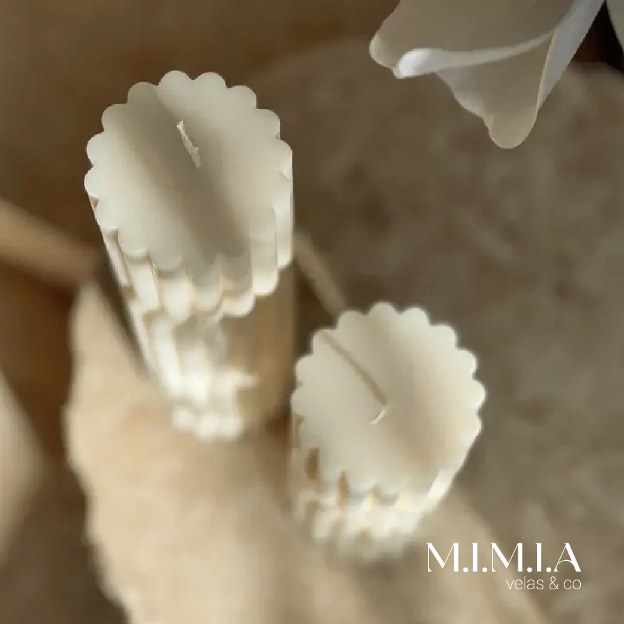 Vela Aromática Decorativa Estruturada Pilar Torcida Perfumada Artesanal ... Vela Aromática Decorativa Estruturada Pilar Torcida Perfumada Artesanal ...