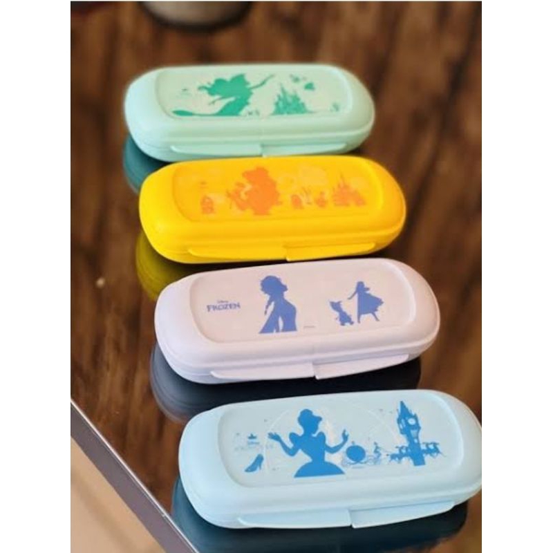 Tupperware Estojinho princesas tupperware. | Shopee Brasil