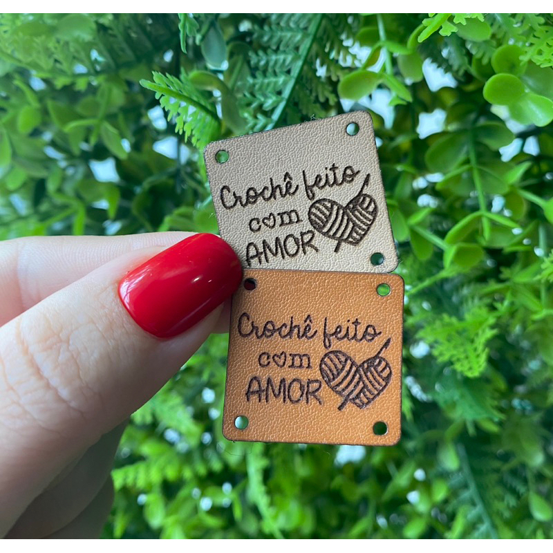 Etiqueta tags em material sintético (crochê feito com amor) | Shopee Brasil