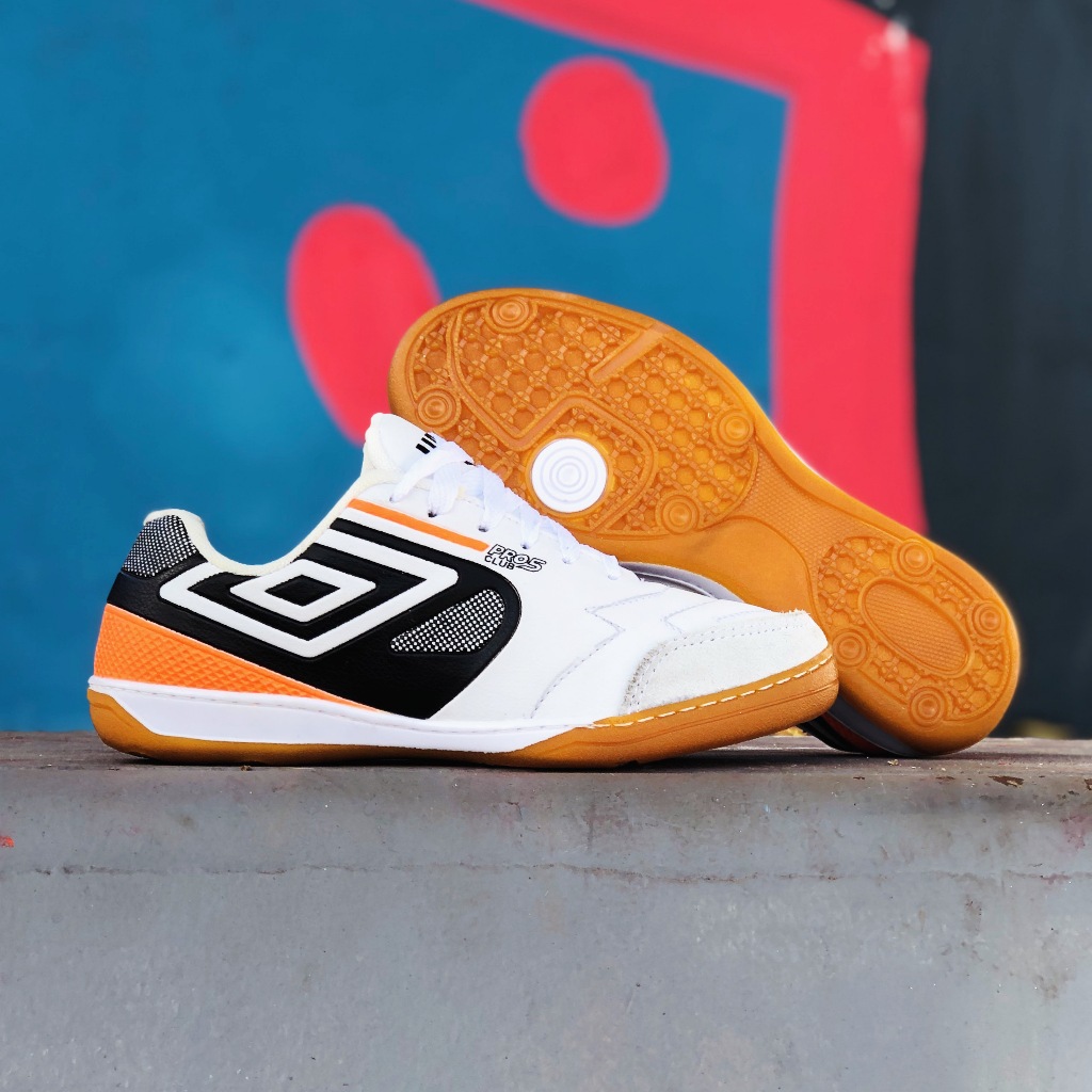 Chuteira Futsal Umbro Pró 5 Bumb Club Costurada | Shopee Brasil