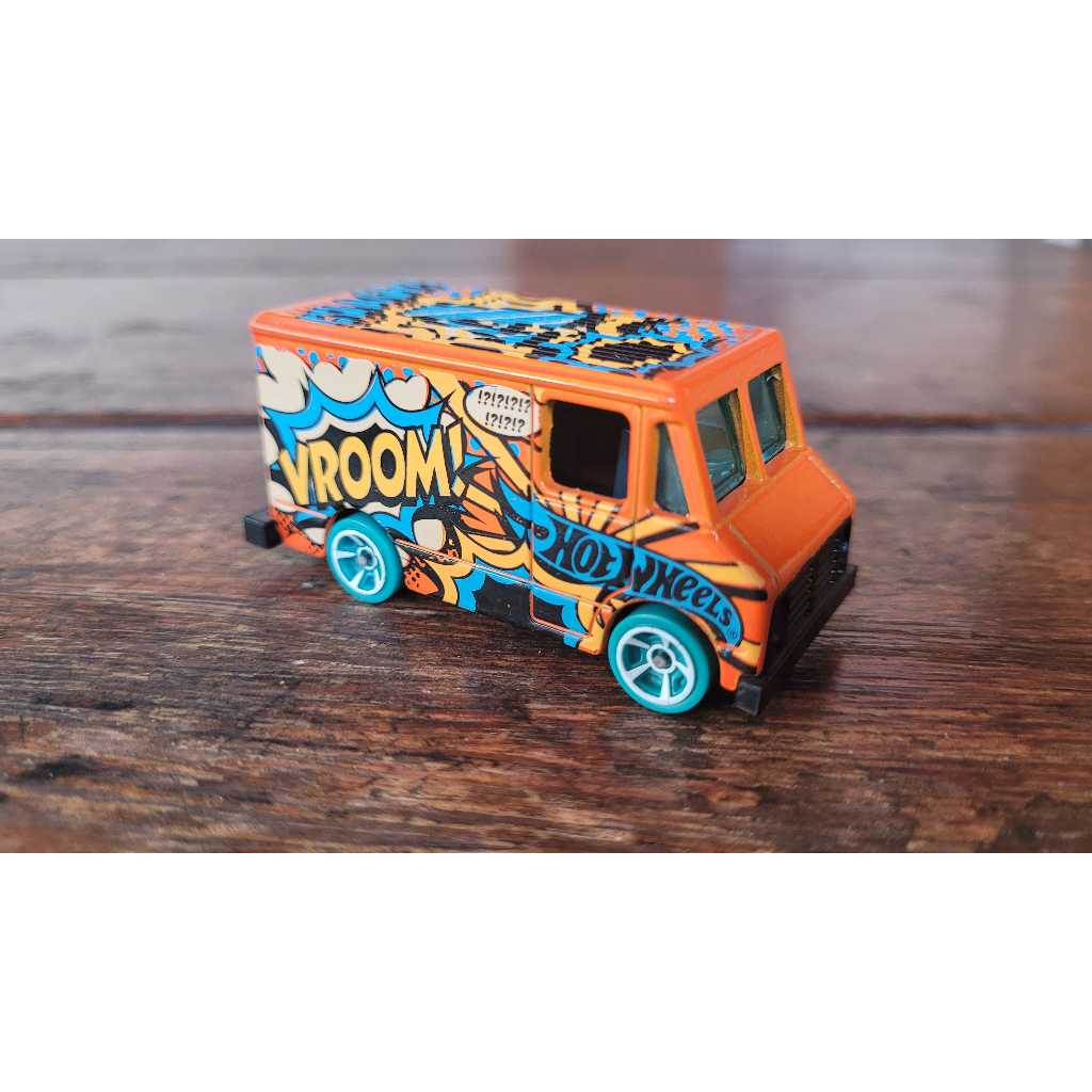 Hot Wheels - Combat Medic Laranja - HW Art Cars 2016 (Fora da Embalagem ...