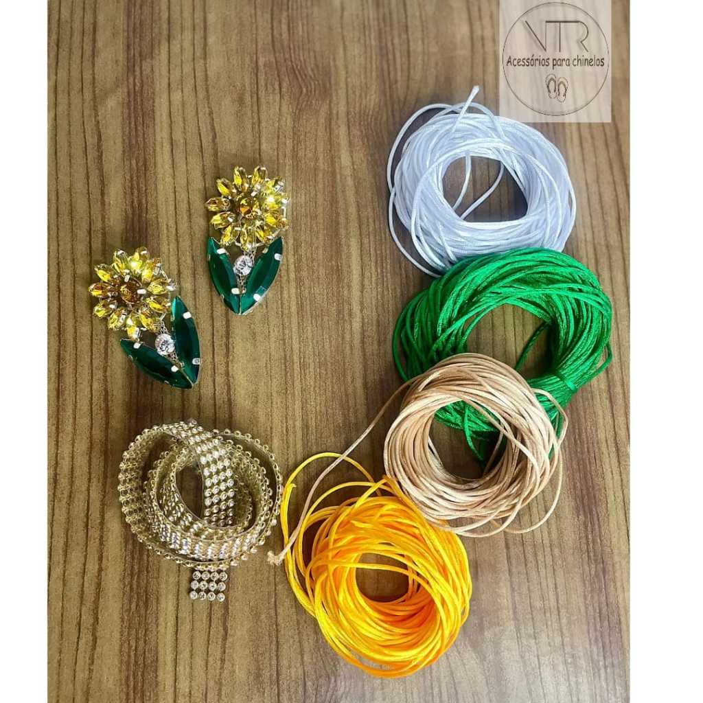 kit lateral Girassol Juliana para customização de chinelo: 4 opções ...
