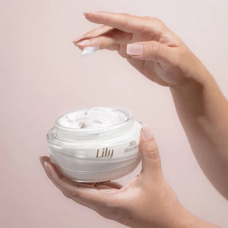 Creme Lily Hidratante Acetinado, Lily Lumiere 250g O Boticário | Shopee ...