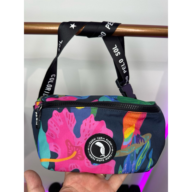 Pochete Farm onça | Shopee Brasil