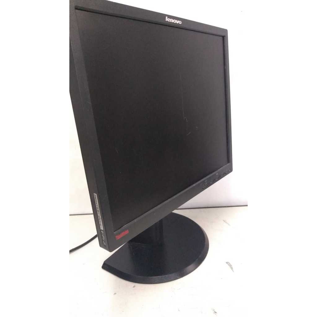 Monitor Lenovo ThinkVision L1900 Quadrado Com Risco Na Tela Botões Não ...