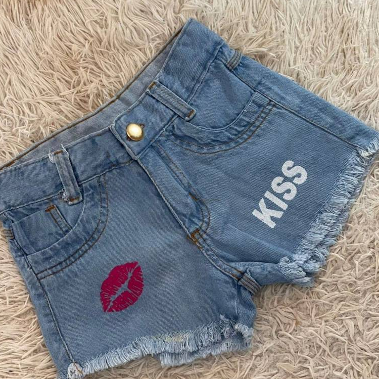 Shorts Jeans Feminino Infantil e Juvenil Estampado Kiss Me Beijo Pink ...