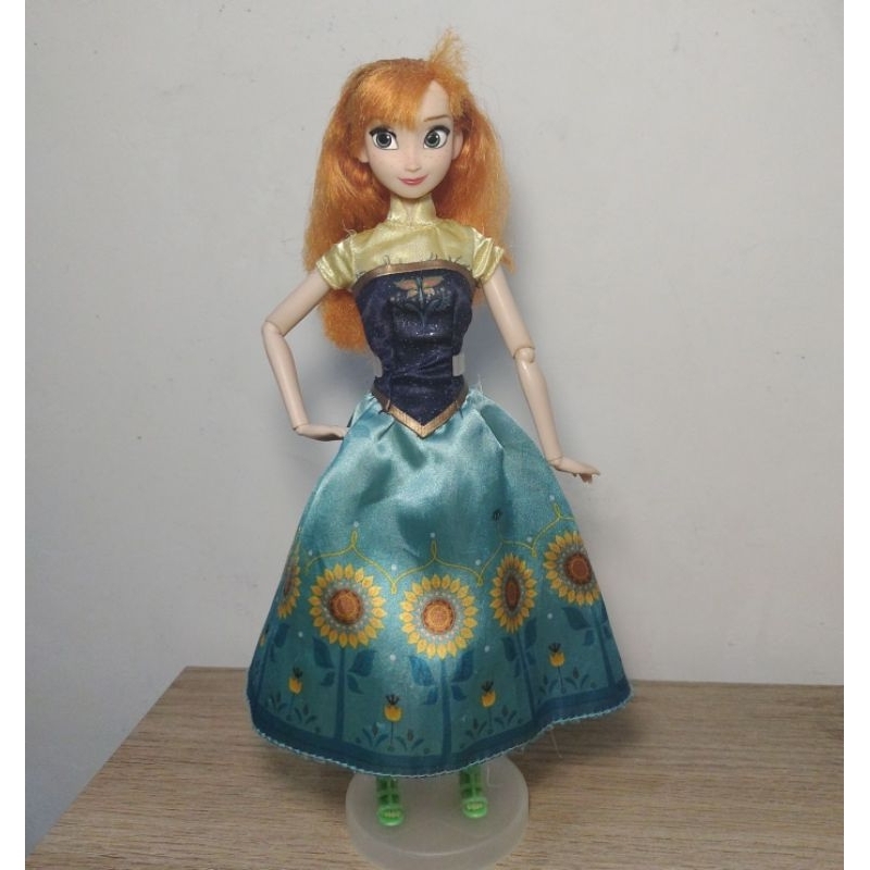 Boneca Barbie Anna Frozen Articulada Mattel Disney Store | Shopee Brasil