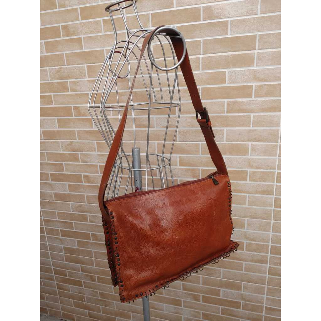 Bolsa Tira Colo C/Rebites | Shopee Brasil