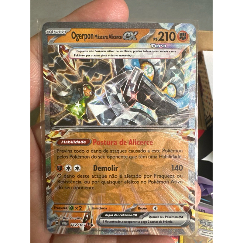 Carta Pokémon Ogerpon Máscara Alicerce ex(112/167) | Shopee Brasil